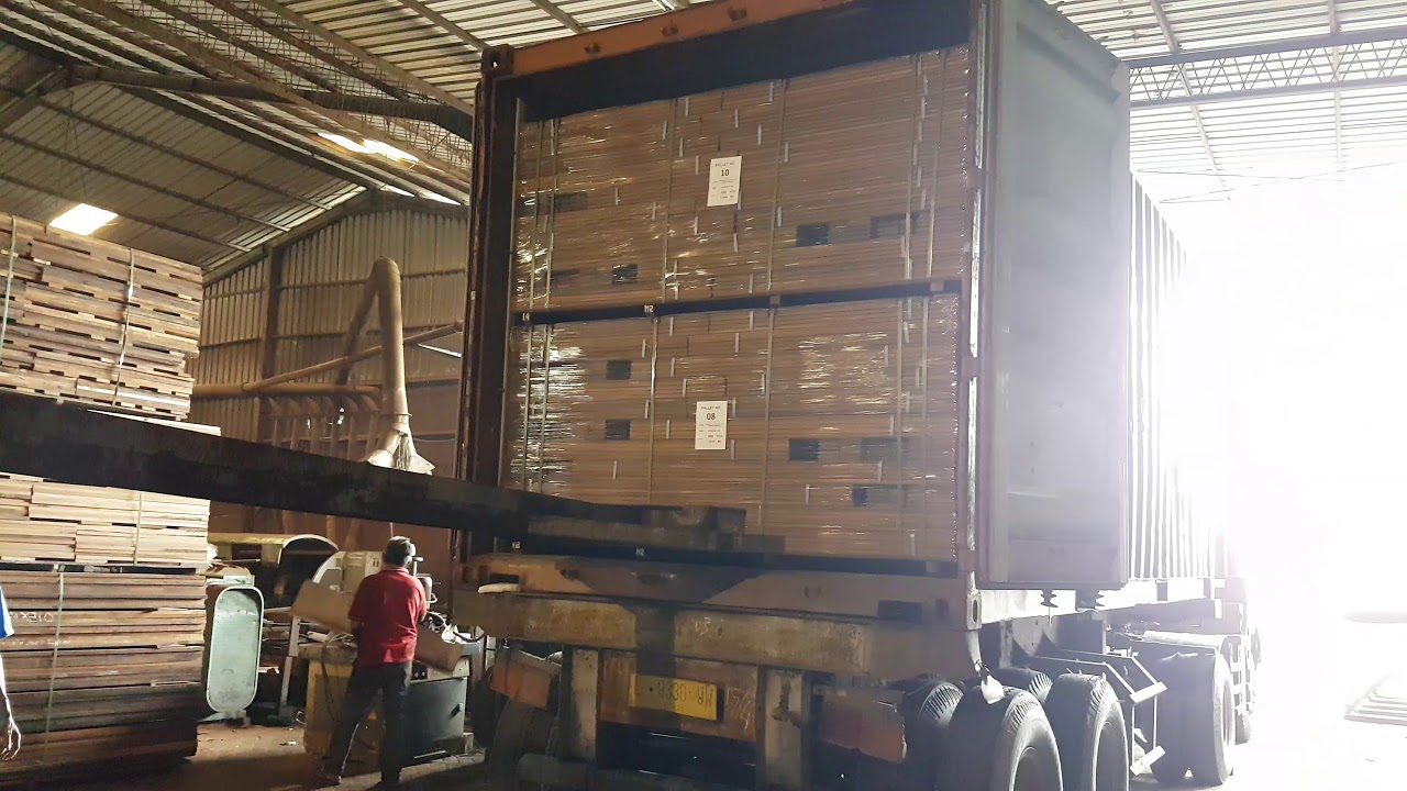 Ekspor Loading "Indonesian Merbau Wood to Sri lanka" - YouTube