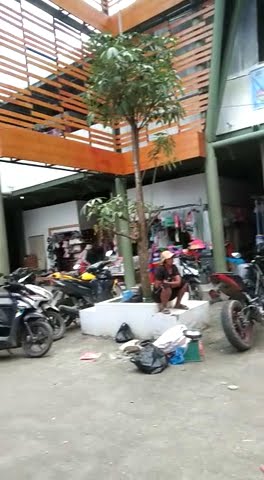 CUCI MATA DI PASAR BALERONG BALIGE#SHORTS - YouTube