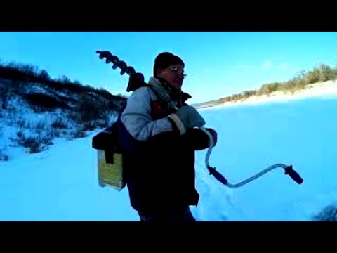 Река ДОН!РЫБАЛКА!Зимние ДОНКИ!ПРОВЕРКА поставушек!ДЕД ушел от БАБКИ на рыбалку!