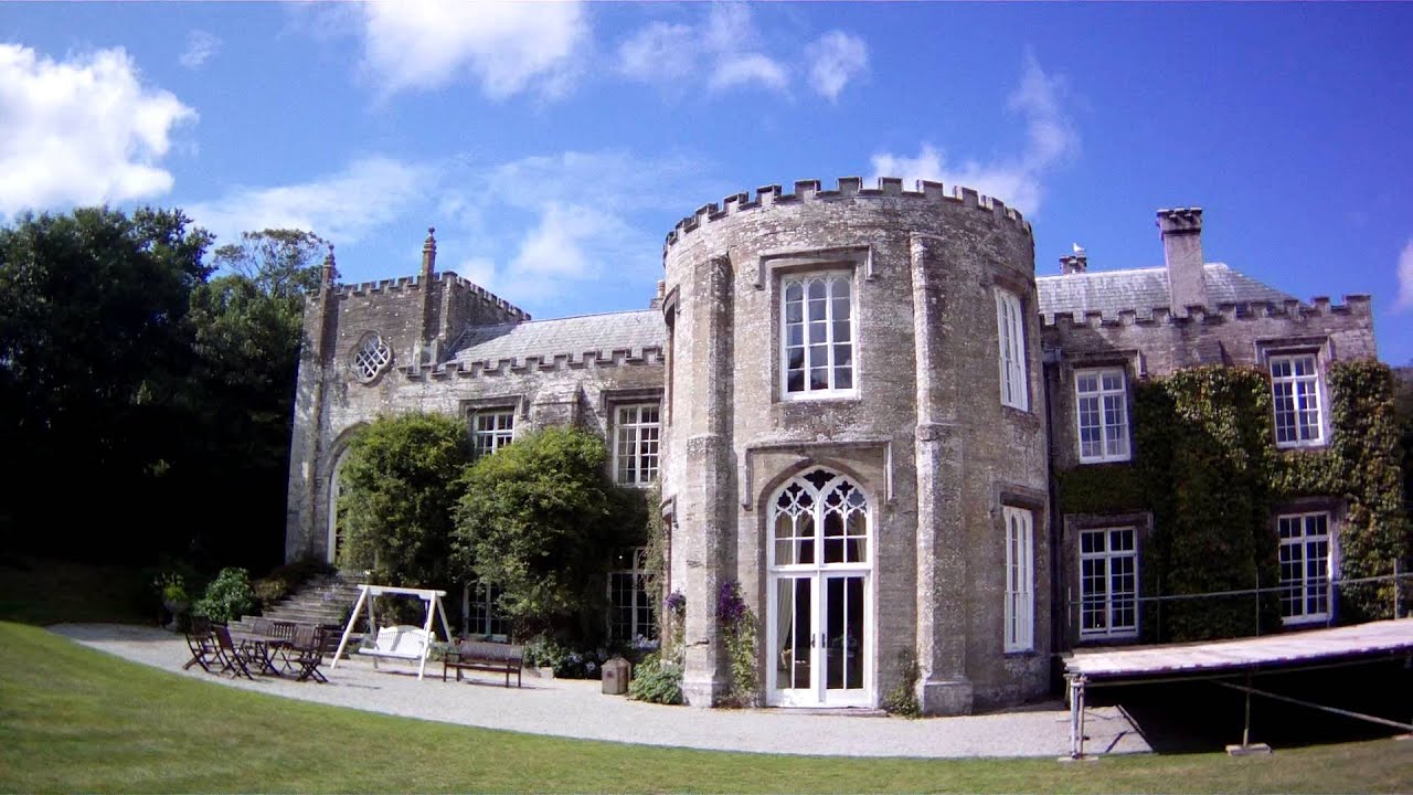 PRIDEAUX PLACE PADSTOW CORNWALL 22 7 15 - YouTube