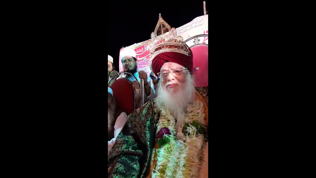 Taj poshi of SAYYAD KAUSAR RABBANI - YouTube