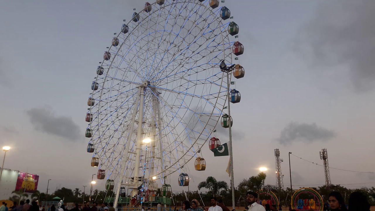Askari park Karachi 14th August - YouTube