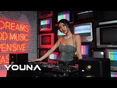 YOUNA - Melodic Techno & Progressive House DJ Mix 04 @ Dubai
