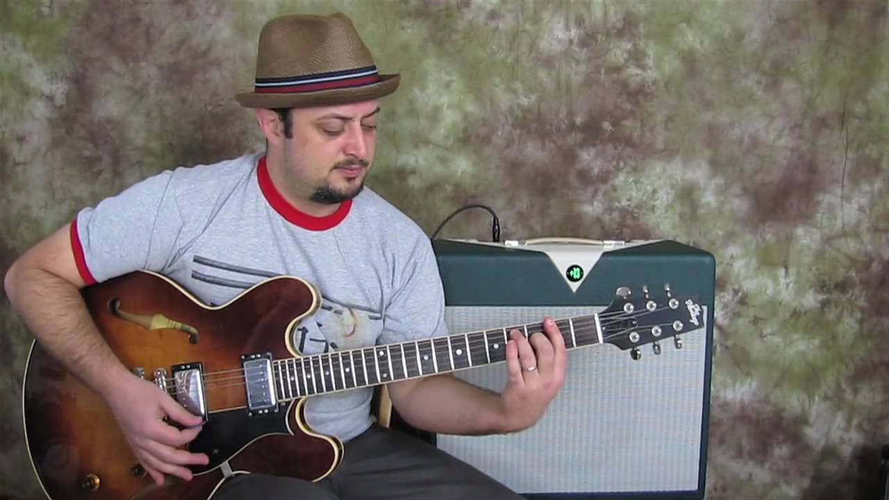 Jazz Guitar Lessons : Fly Me to the Moon - part 2 - YouTube