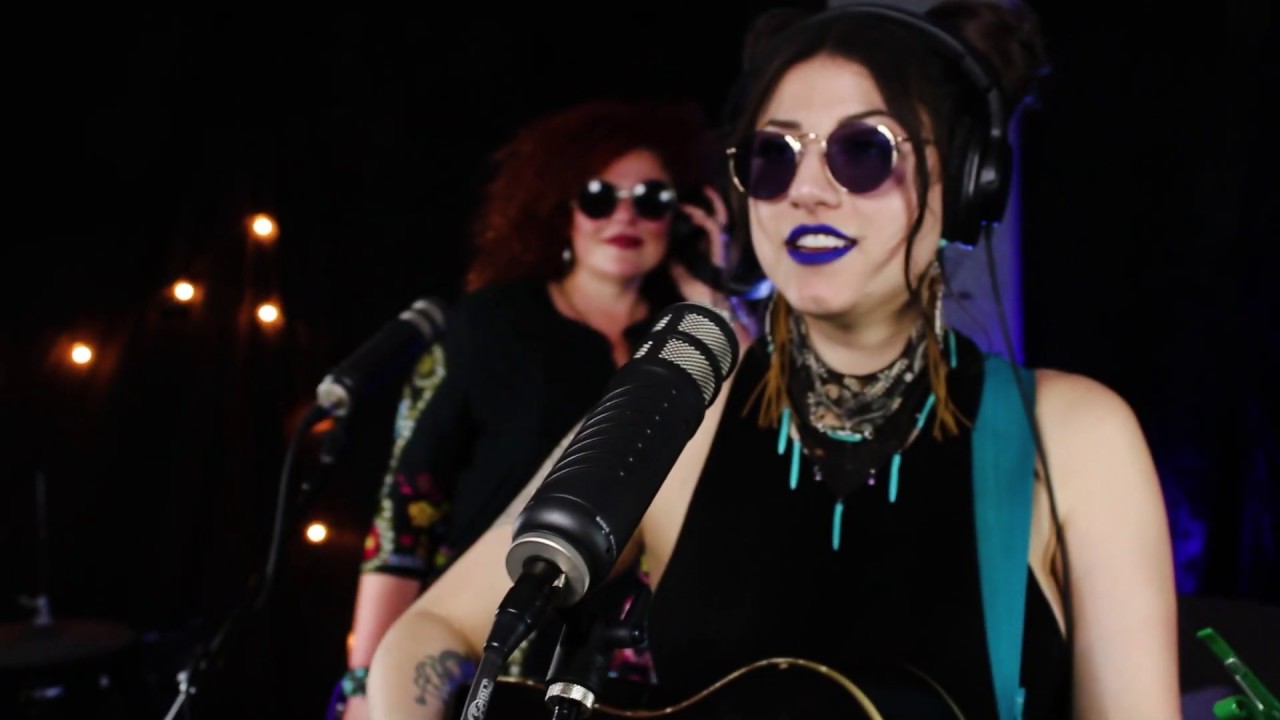 Tori Allen performs "Made In The Shade" - The Garage Ole Opry - YouTube