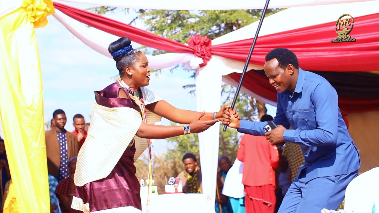 Tedy Jacob _ mbele Ya Bilionea Laizer Asimamisha Ukumbi mzima ...