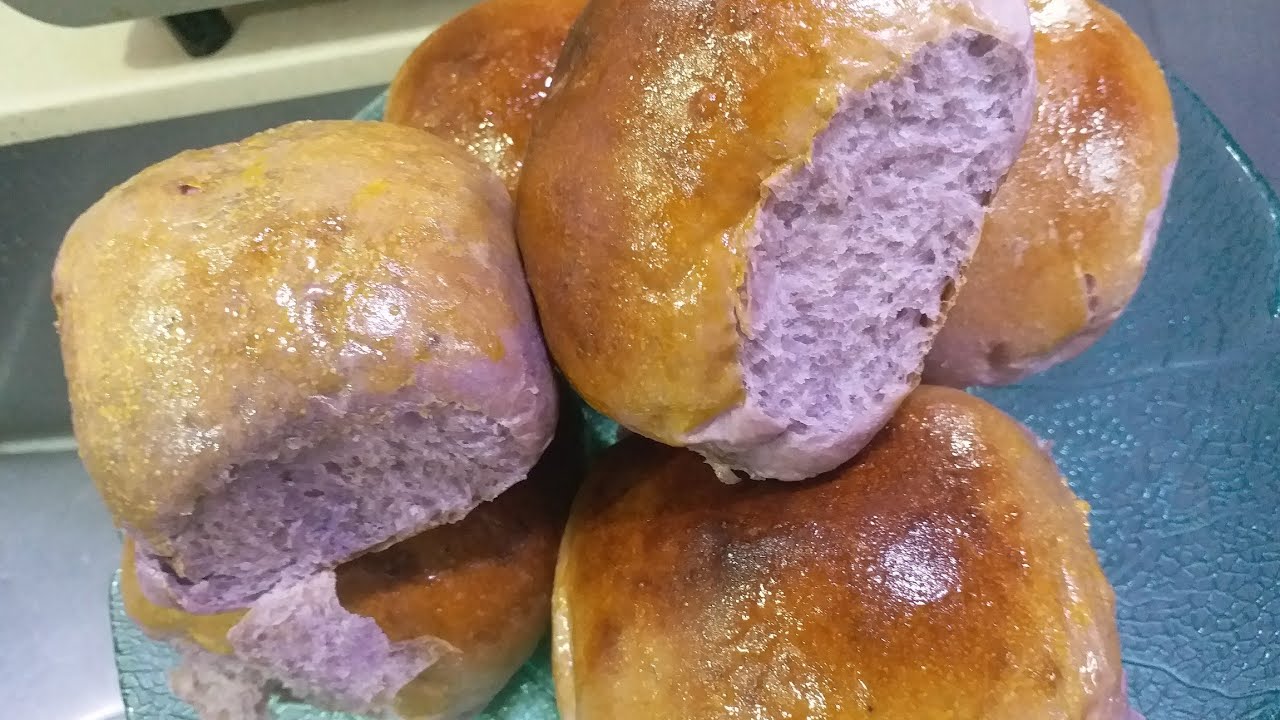 resep roti talas manis/Taro Sweet Bread - YouTube