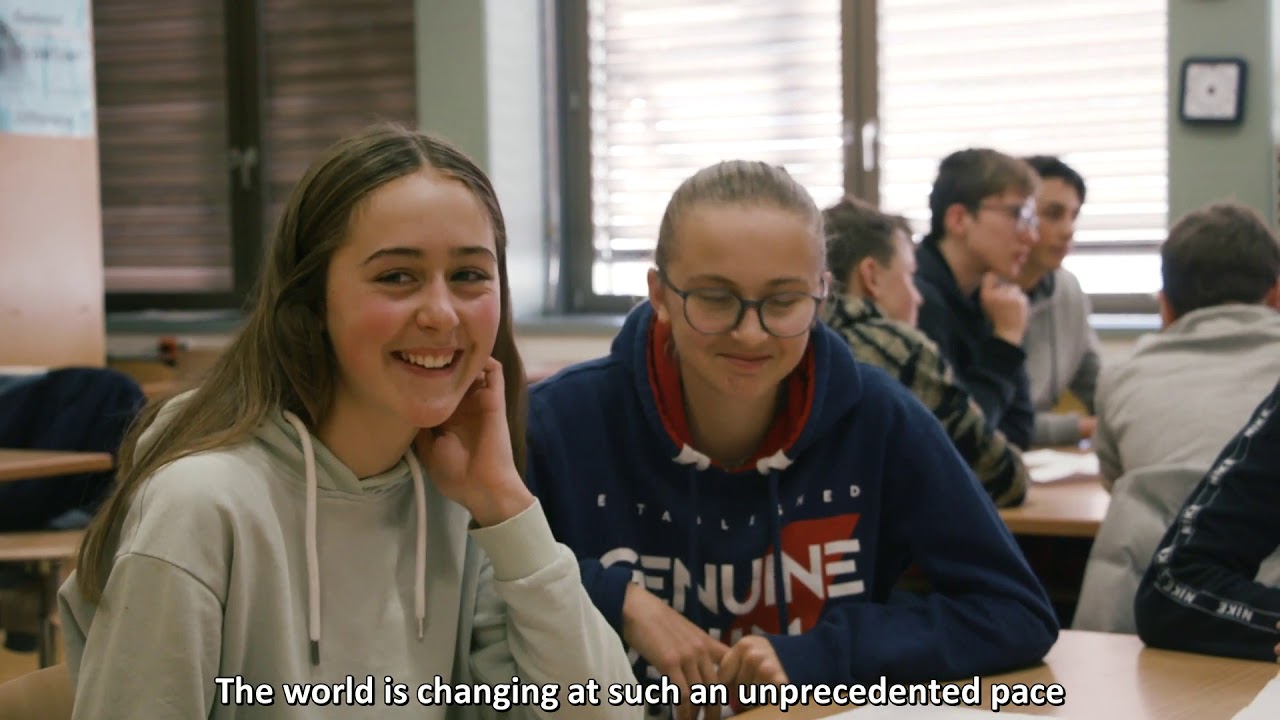 World Economic Forum:50 WEF delegates talk to the young people of Davos ...