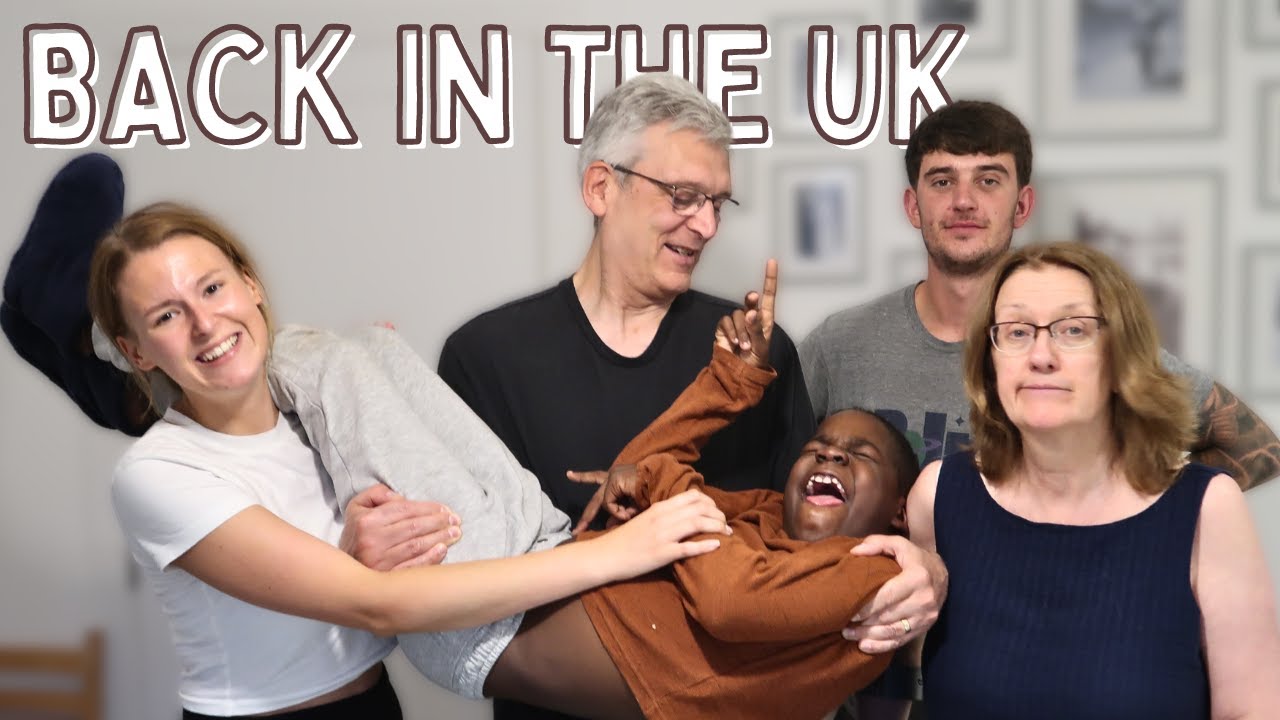Back in the UK VLOG | Reunited with Family 💖 - YouTube
