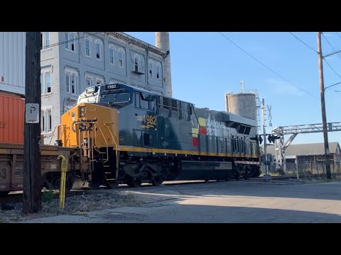 The CSX Seaboard System Heritage Unit Visits Hamilton. - YouTube