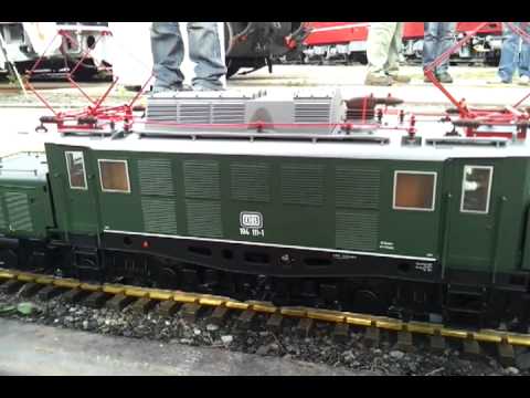 Piko BR 194 neu auf dem Gartenbahngleis - YouTube