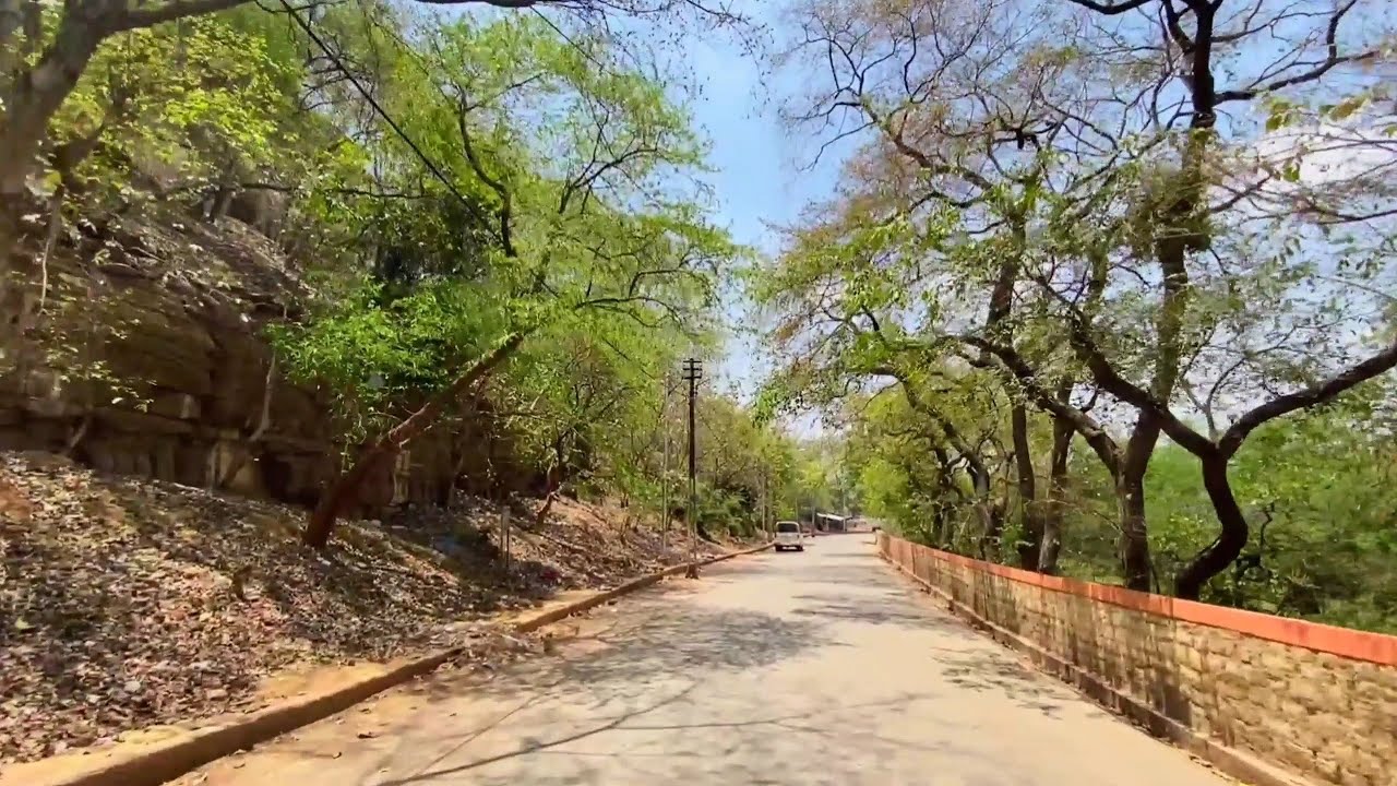 Beautiful Street View Gwalior Fort 😍#beautiful #street #viral #trending ...