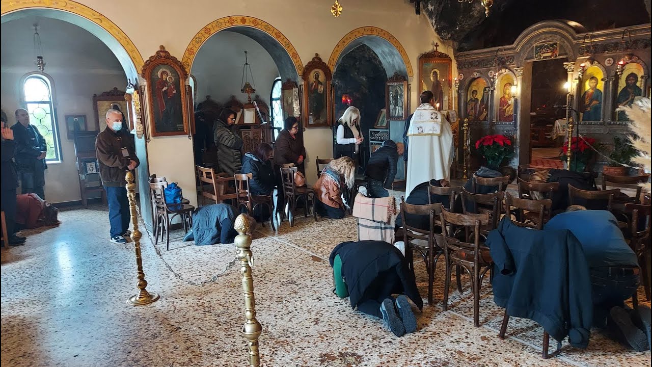 Άγιοι Ισίδωροι σήμερα 17 Δεκεμβρίου: Στα γόνατα για τη γιορτή του Αγίου ...