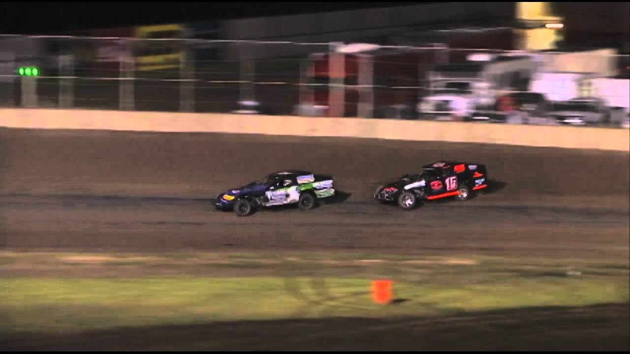 Junction Motor Speedway Modifieds 08/12/11 - YouTube
