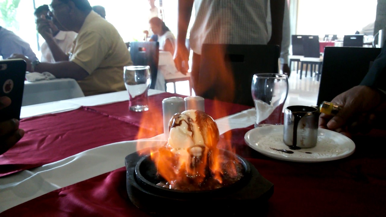 Sizzler ice-cream on fire - YouTube