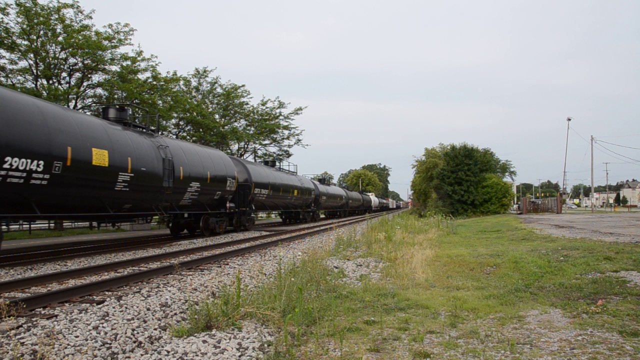 CN freight train East Lansing Michigan July 26 2017 - YouTube