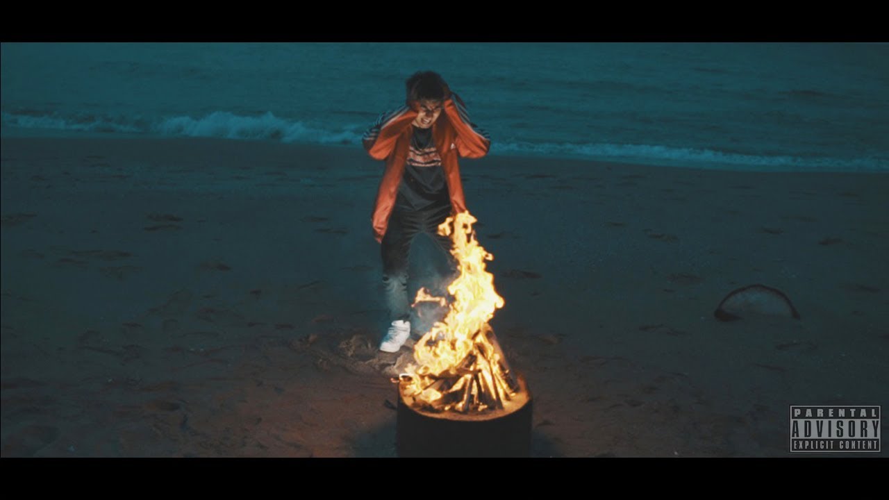 Yiğit Alp - Sorunlar (Official Video) - YouTube