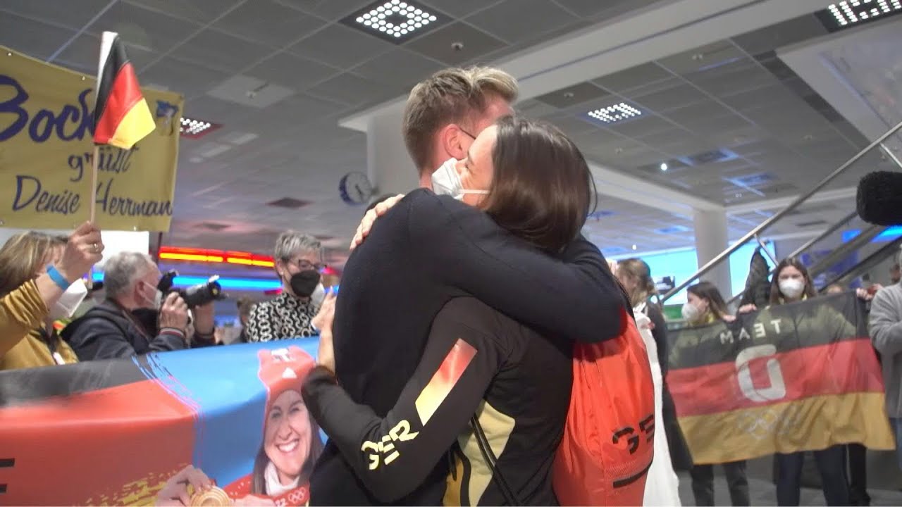 Euphorischer Empfang für Herrmann: "Muss man aufsaugen" | SID - YouTube