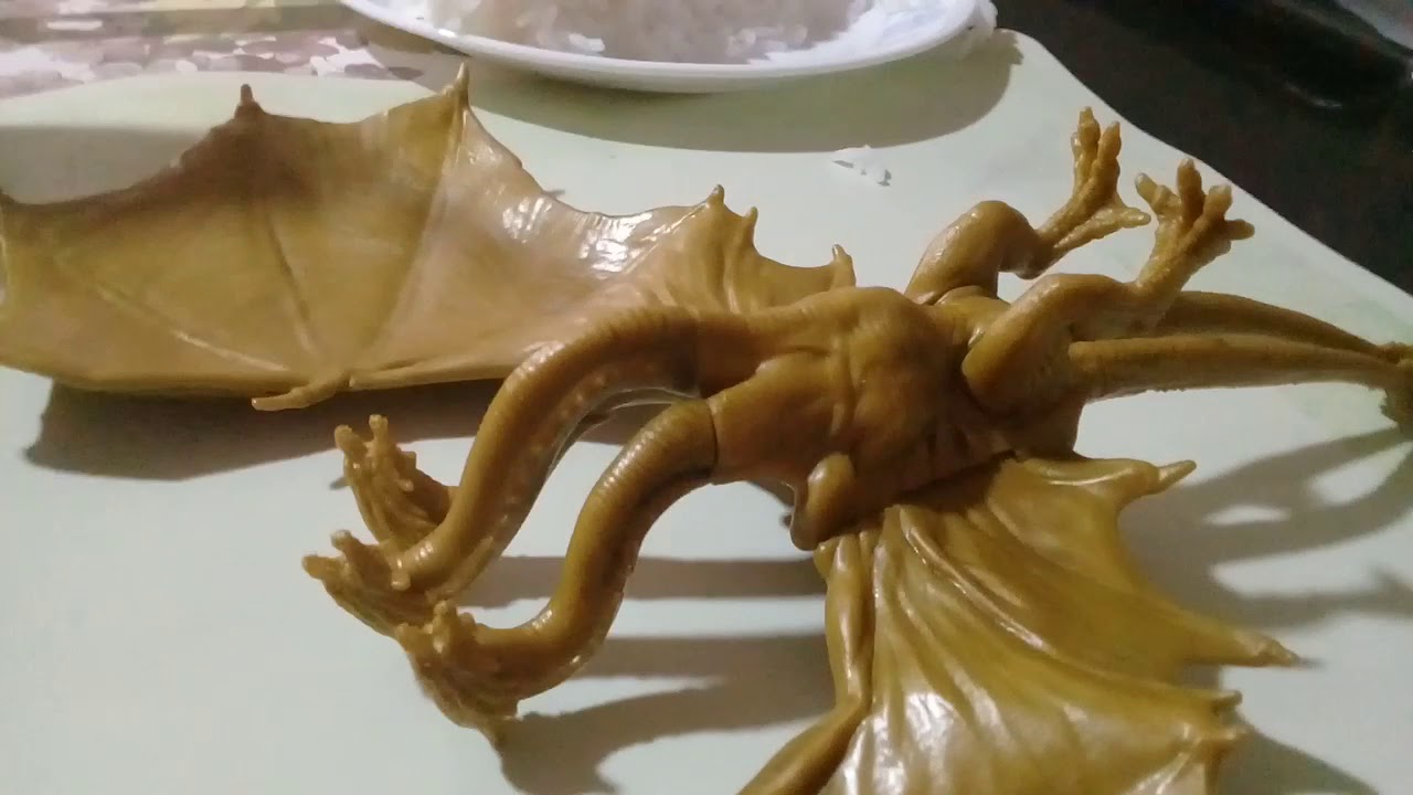 Godzilla farts in king ghidorah - YouTube