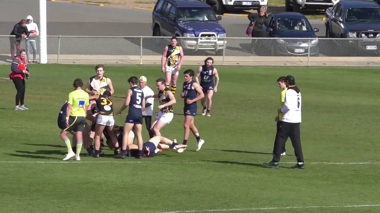 TSL MRP FINALS WEEK 1 - Ryan Matthews (Tigers FC) & Simon Vandervelde ...