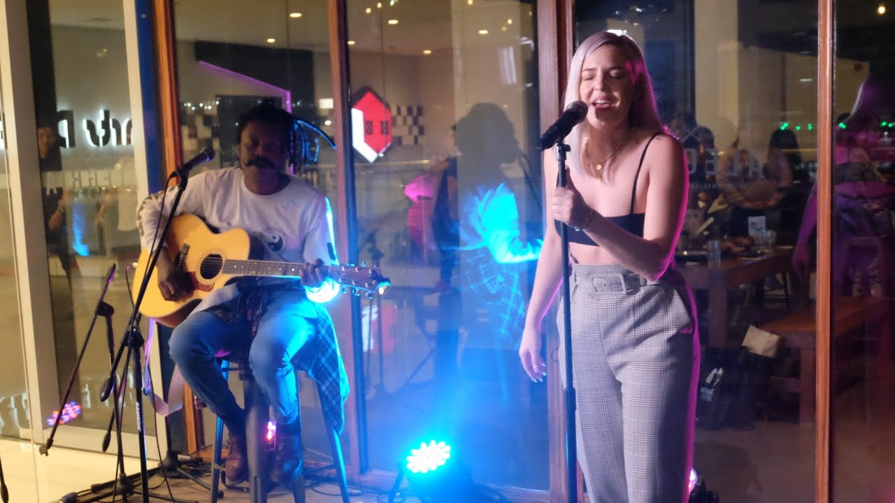 Anne-Marie - Rockabye (Acoustic) Live in Manila - YouTube