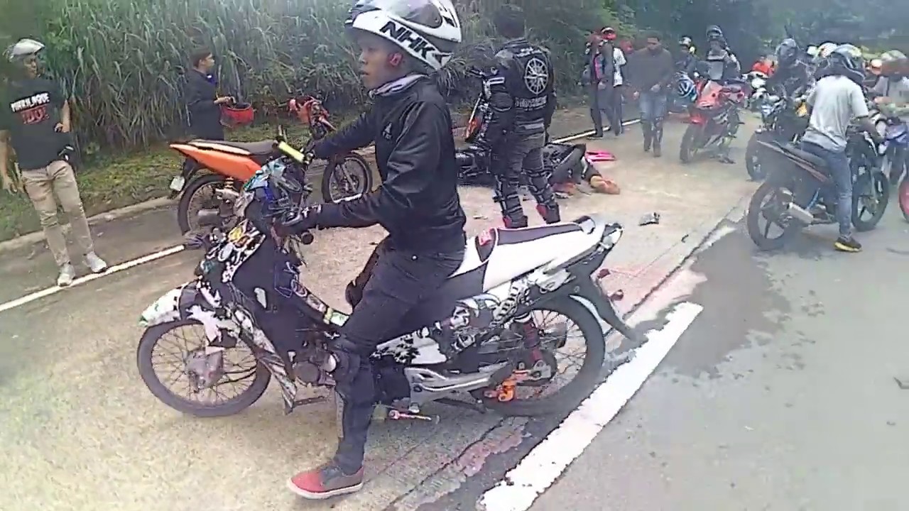 Motorcycle Accident at Marilaque Mio vs Sniper - YouTube