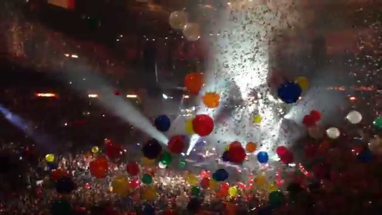 Phish New Years Eve 2014 Balloon Drop Miami, FL - YouTube
