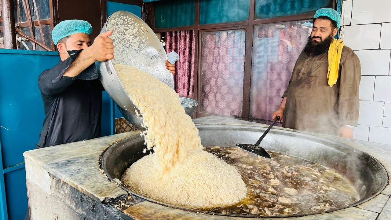 Kabuli Pulao Recipe | Giant Meat Rice Prepared | Jamal Famous Afghani ...