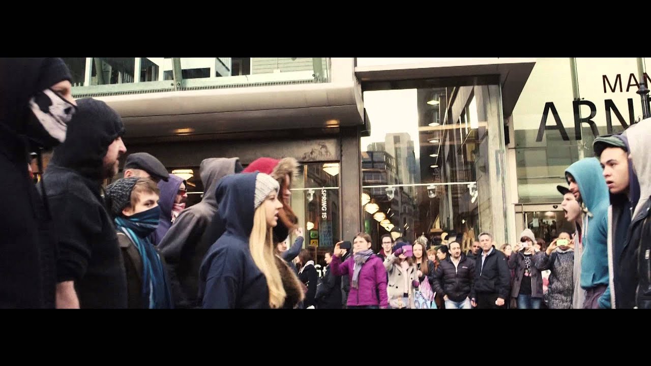 SCUTTLERS Flashmob - YouTube