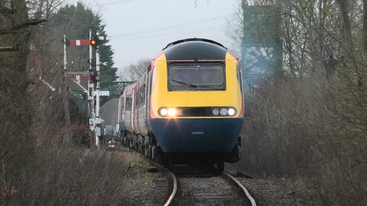 43082 & 43073 Running day at the Colne Valley Railway | 125 Heritage ...