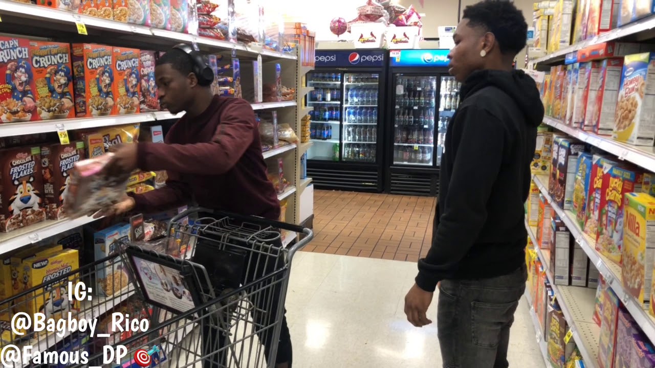 When you get lost in the store. - YouTube