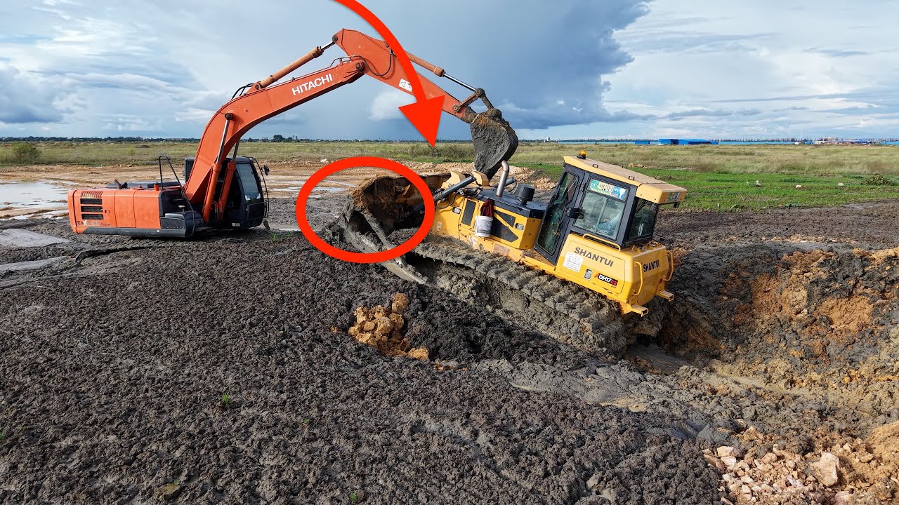 OMG! The greatest power of HITACHI CAT for Helpful and pouring and the ...