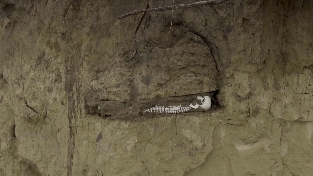 Skeleton in the mountain! - Скелет в горе - Ukrainian Skeleton - YouTube