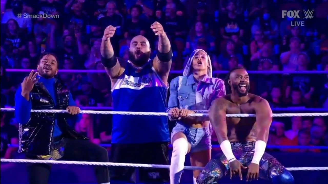 WWE SMACKDOWN HIT ROW DEBUT 10/22/21 - YouTube