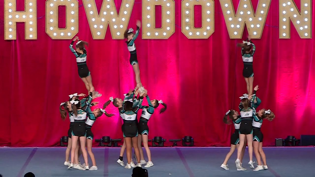 Cheer Sport River Sharks Level 3 - YouTube