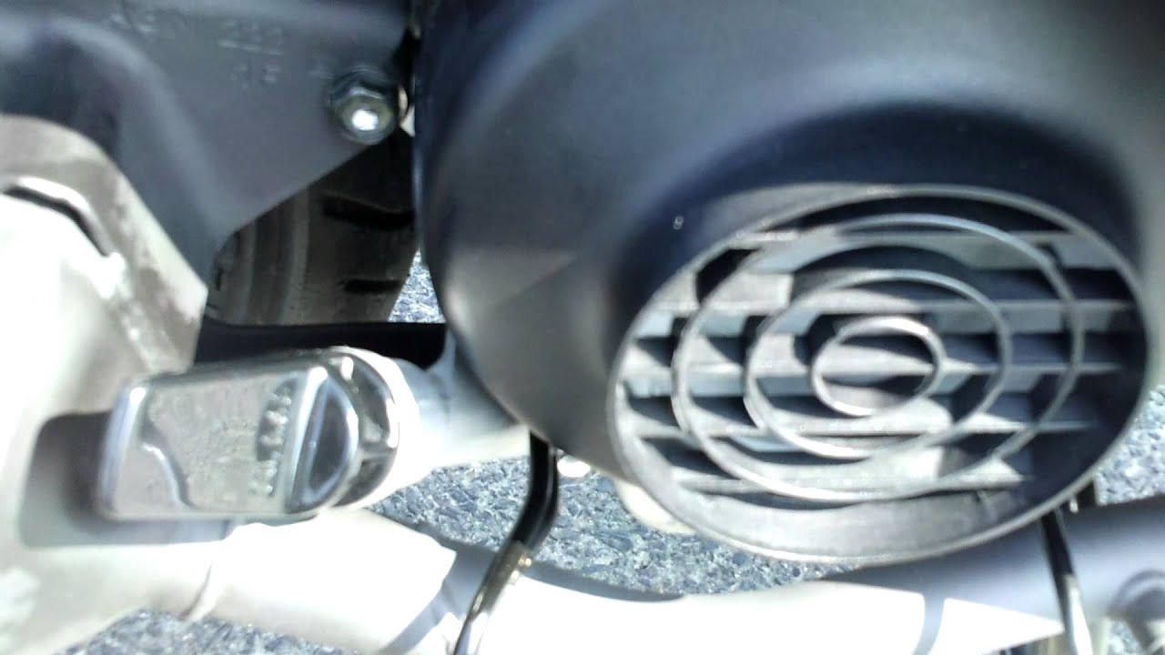 SYM 100cc Scooter - YouTube