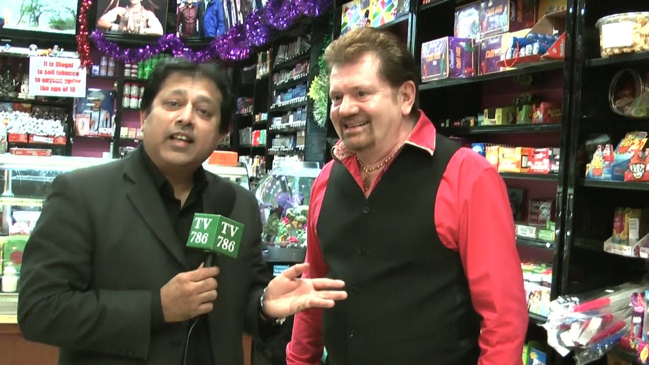 World's famous ANAND Pan CENTRE London - YouTube