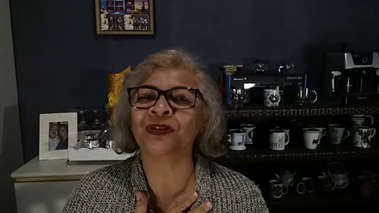 Transmissão ao vivo de Cida Oliveira - YouTube