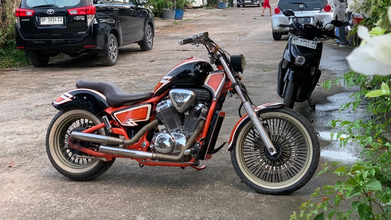 Honda Steed 400 Custom - YouTube