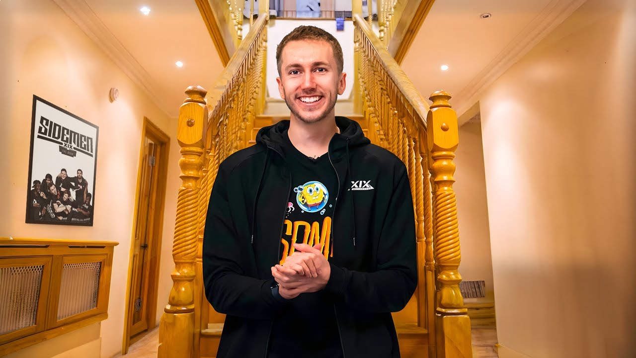 RETURNING TO THE ORIGINAL SIDEMEN HOUSE! - YouTube