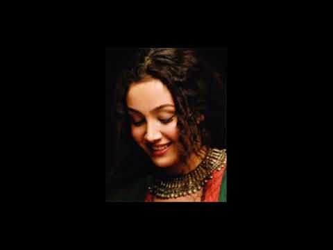Bu mezarda bir garip var- ÖZLEM TANER