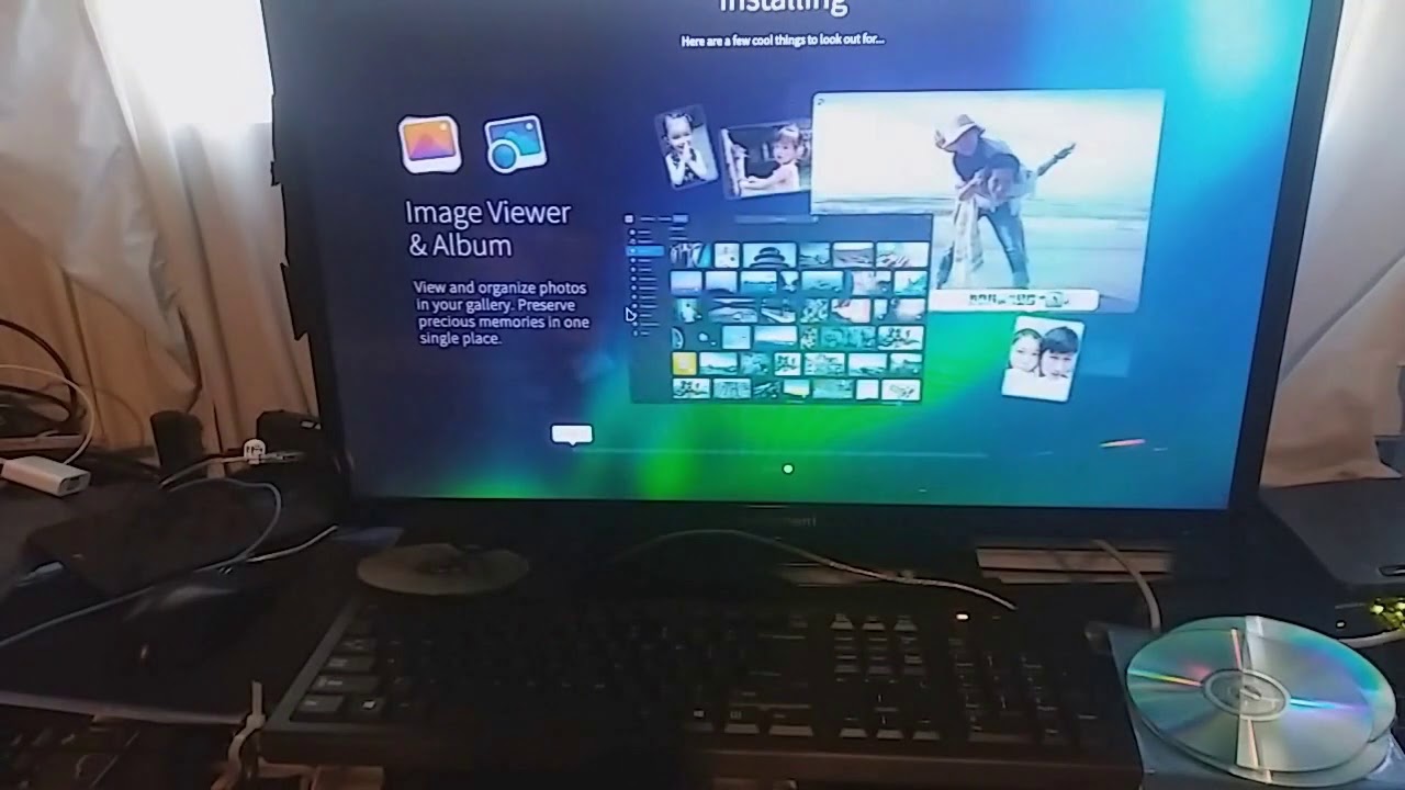 UOS a linux distro from china - YouTube