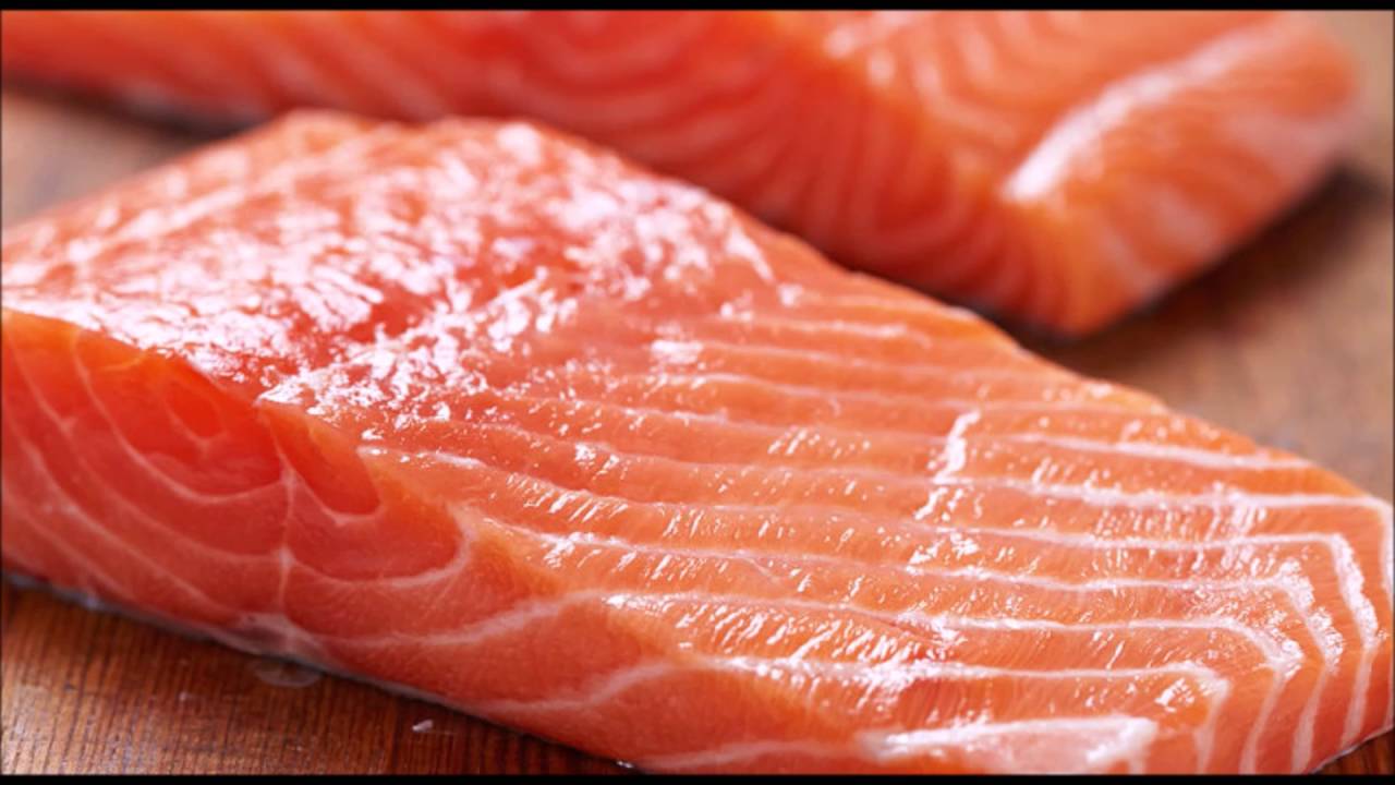 Pourquoi le saumon est rose ? - YouTube