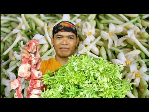 Sup bunga pepaya tomat cerry iga sapi mendoan bayam taun sambal jelantah