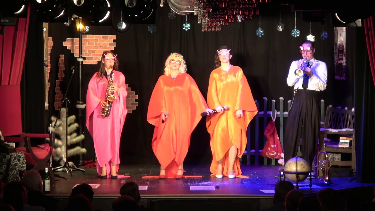 Here Comes Santa Claus - performed by The Swingaroos & The Pocket Big ...