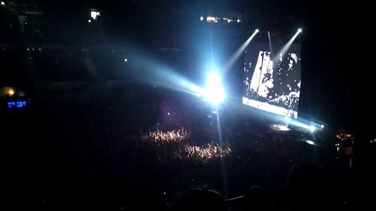 DJ Joe Letz performing RAMMSTEIN remix Pussy 21-04-13 Rammstein Tour ...