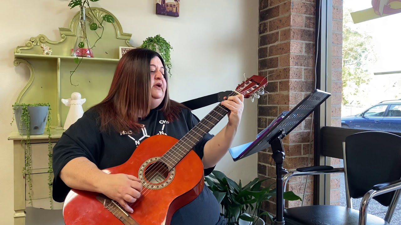 Donna Lee another afternoon of beautiful music in the salon ️ ️ ️ - YouTube
