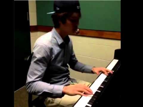 [Pre Debut] Johnny (SMROOKIES) play piano and b boy dance - YouTube