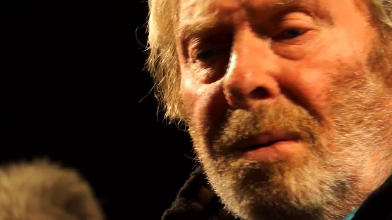 Sante Notarnicola presenta "L'anima e il muro" - YouTube