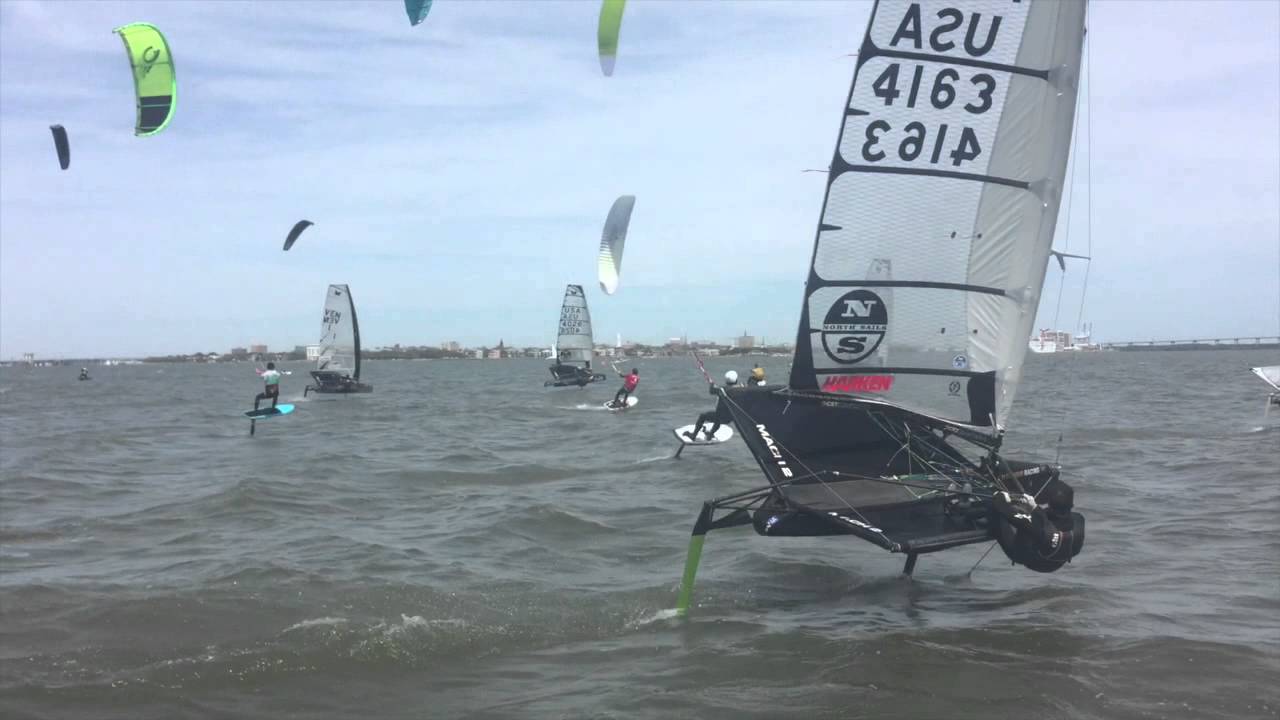 moth vs. kite course racing - YouTube